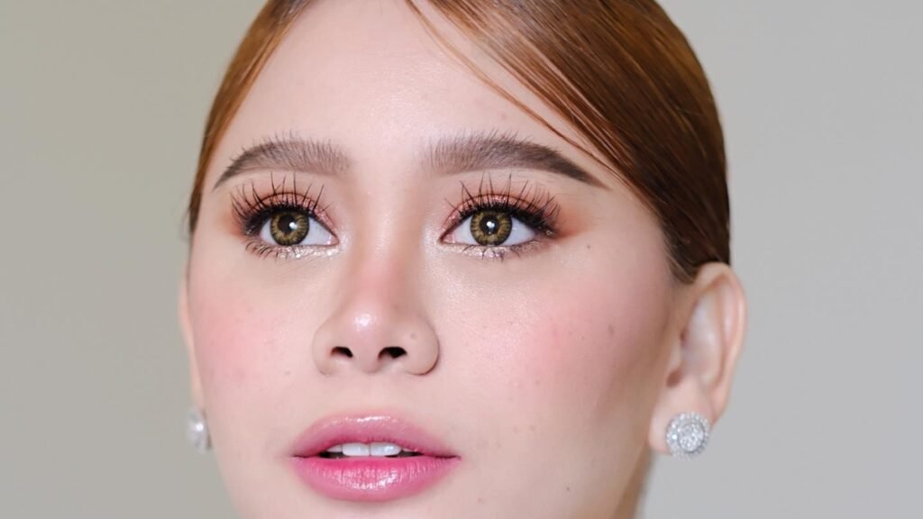 17 Graduation Makeup Looks You Can Try in 2025 – For Gleam