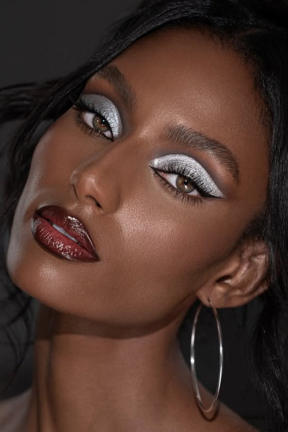 15 Silver Makeup Looks Full Face for 2026 – For Gleam