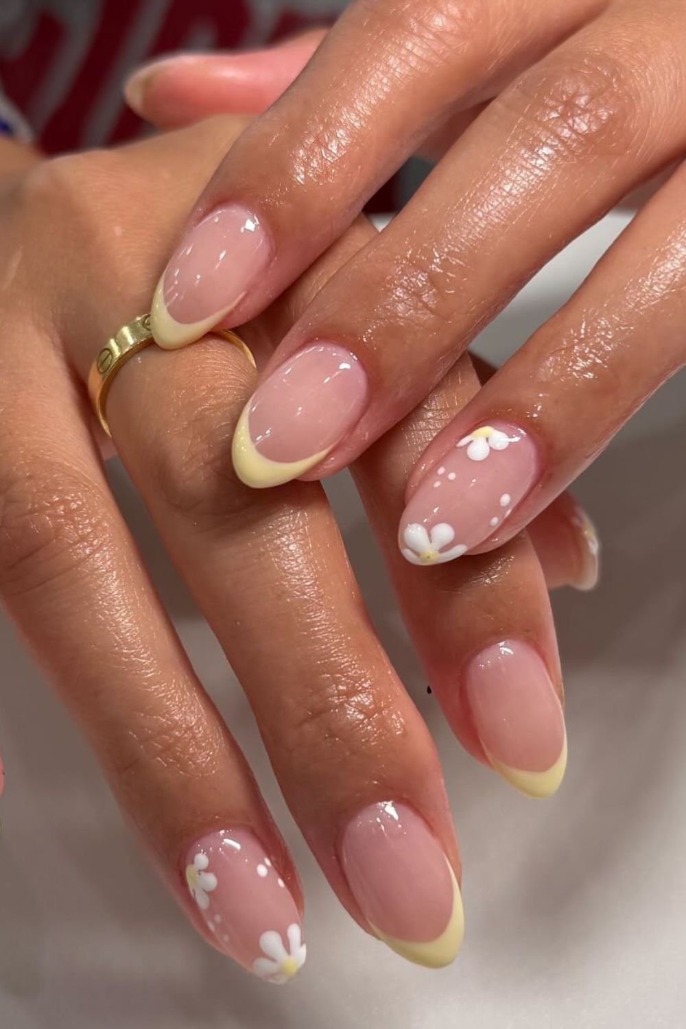 25 Yellow Nails Design You Should Try in 2026 – For Gleam