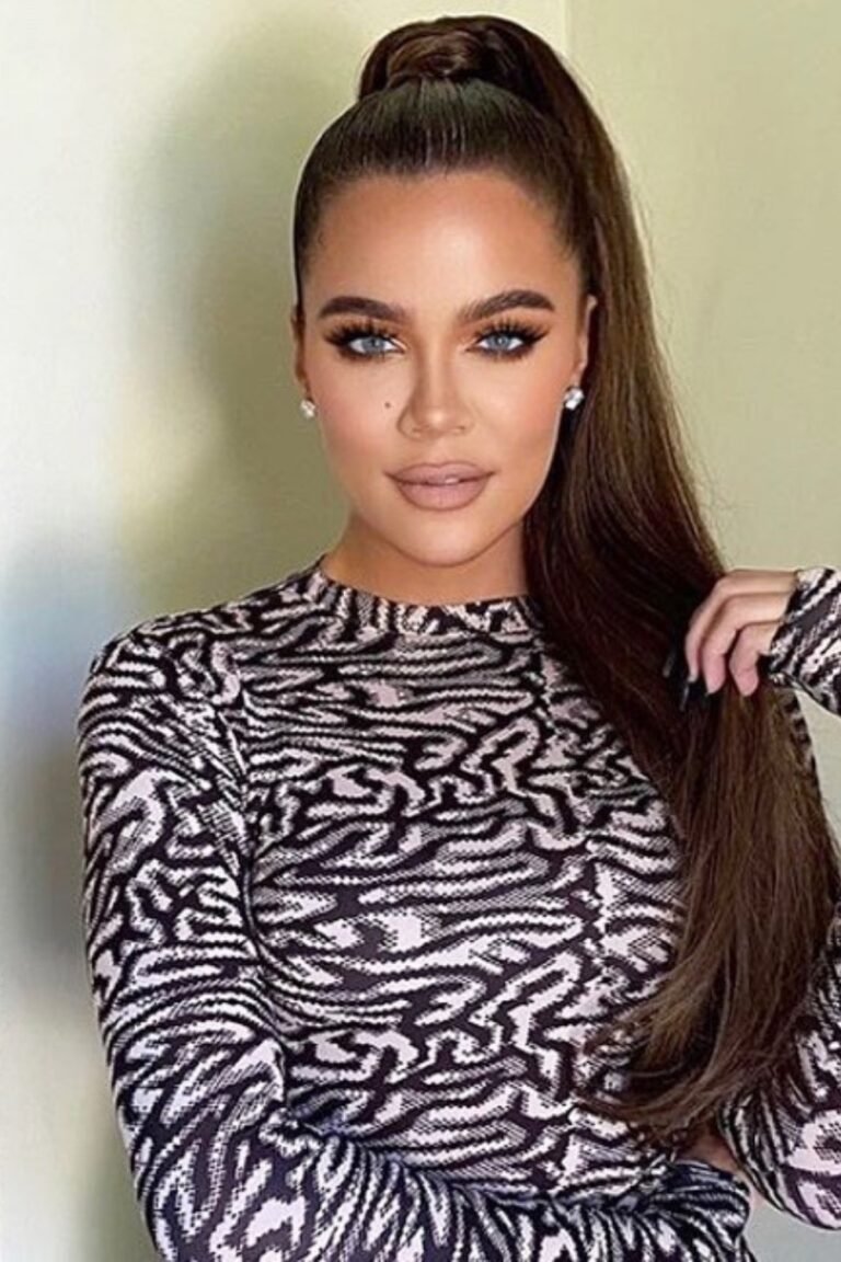 How to Match Your Hairstyle with Dress – For Gleam