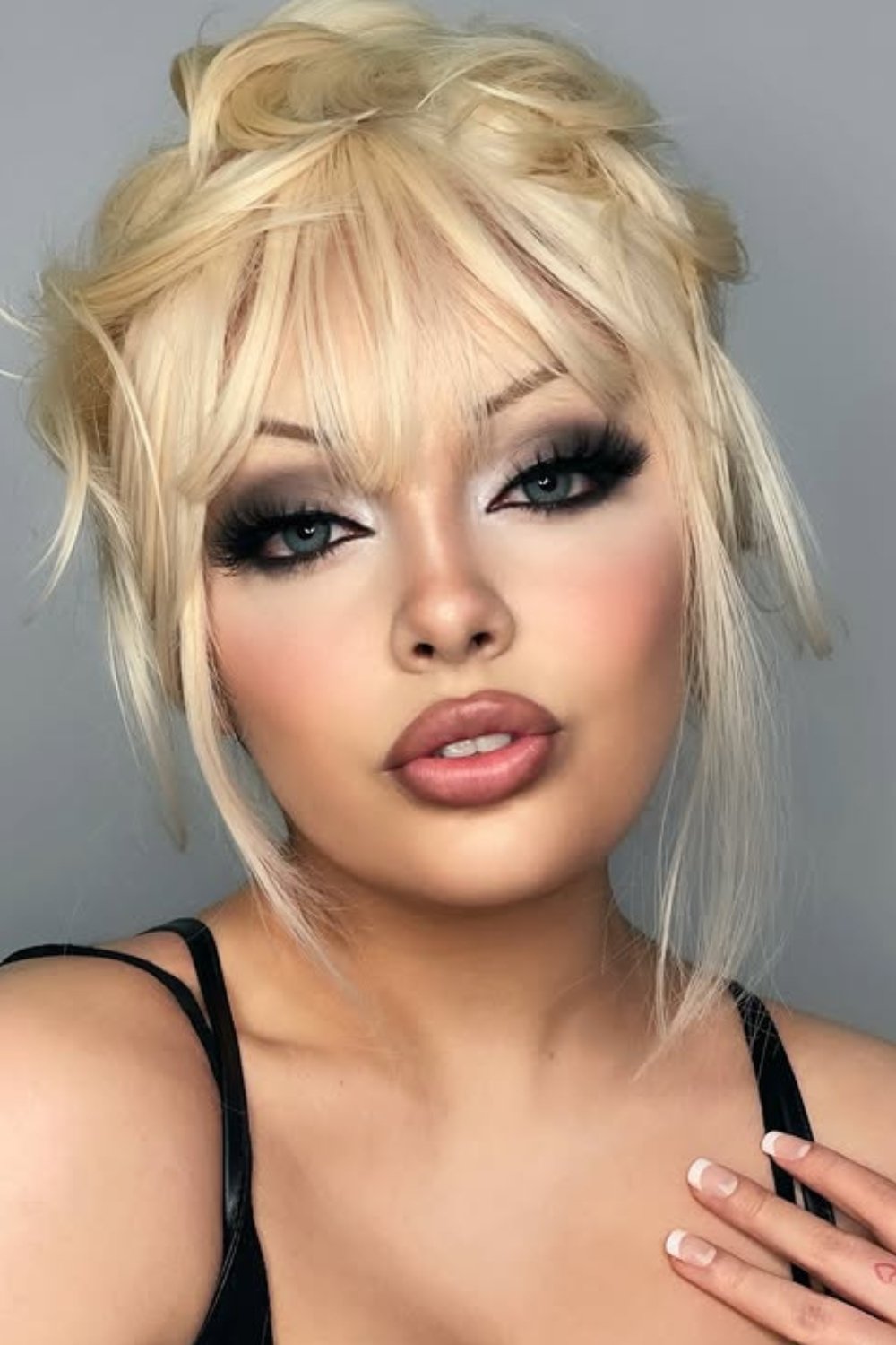 20 Stunning 2000’s Makeup Looks – For Gleam