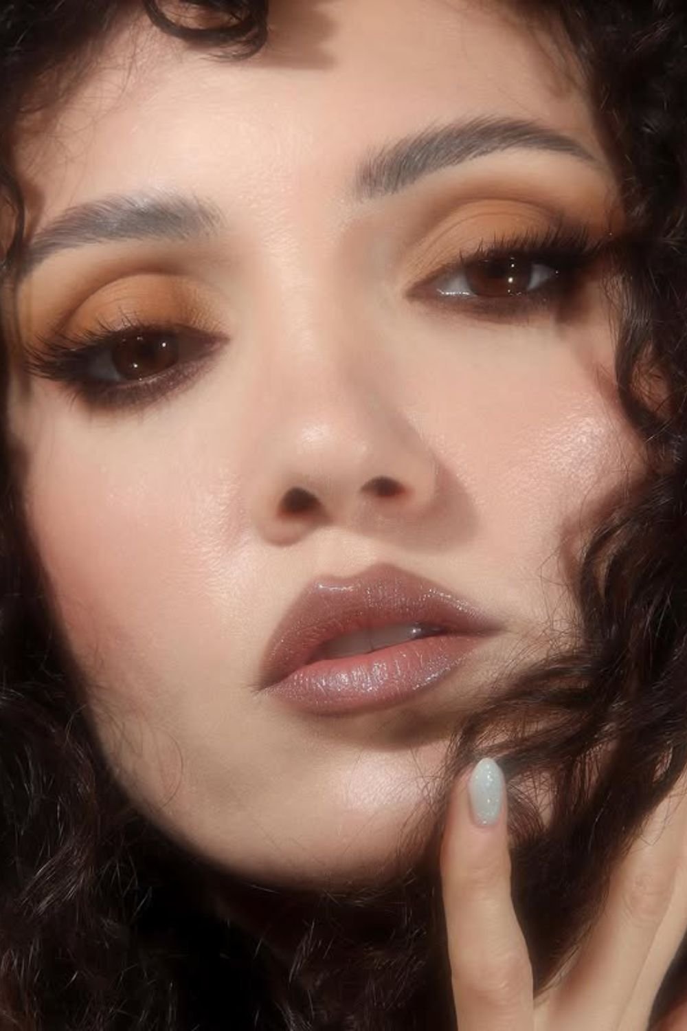 15 Pale Skin Makeup Ideas for 2026 – For Gleam